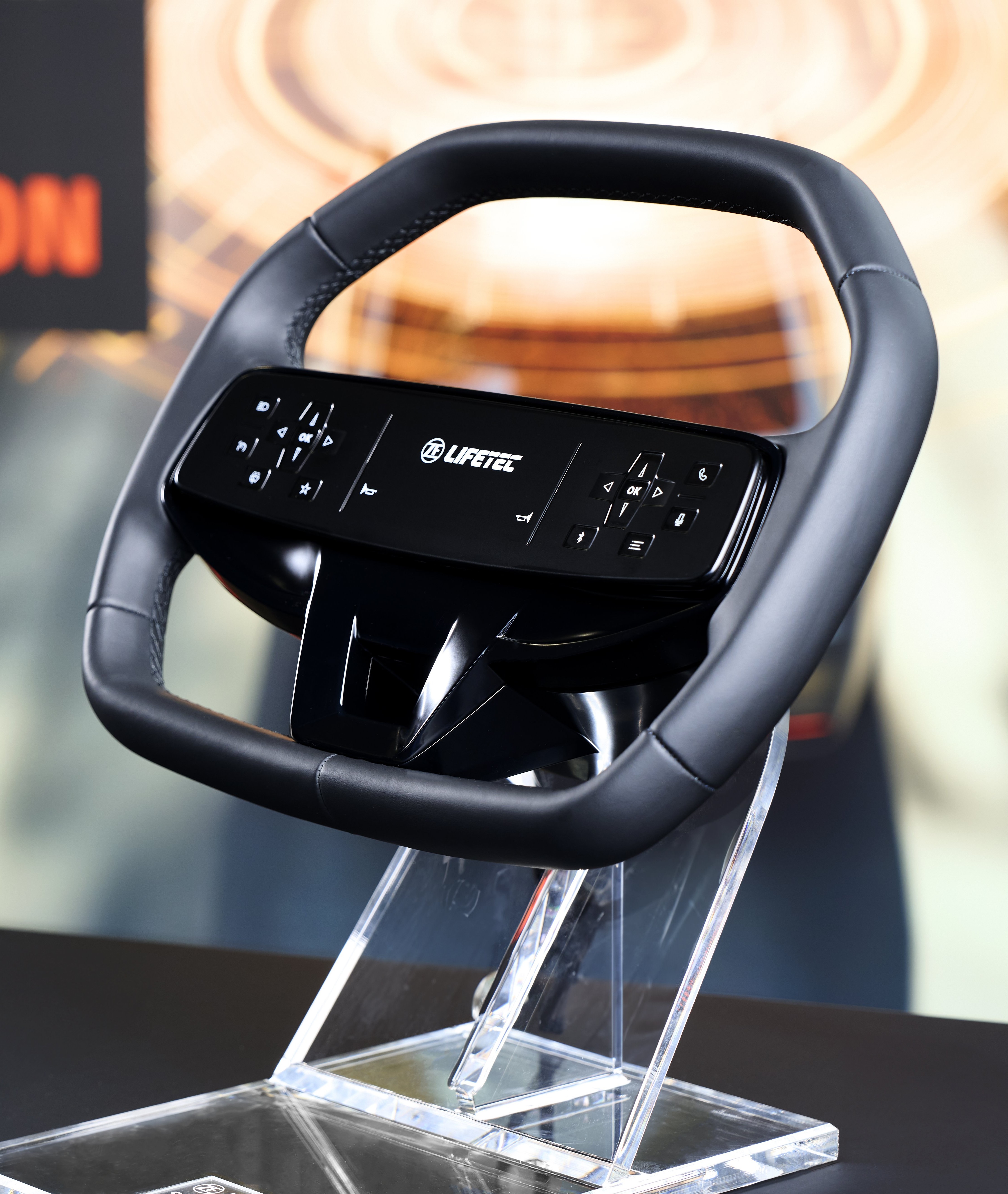 Clever Steering Wheel Design | shinymetalboxes